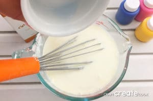 DIY Spray Chalk - Craft Create Cook
