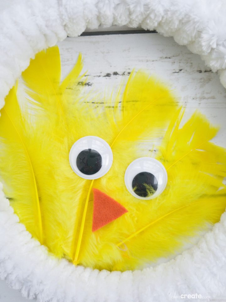 Easy DIY Dollar Store Baby Chick Wreath - Craft Create Cook